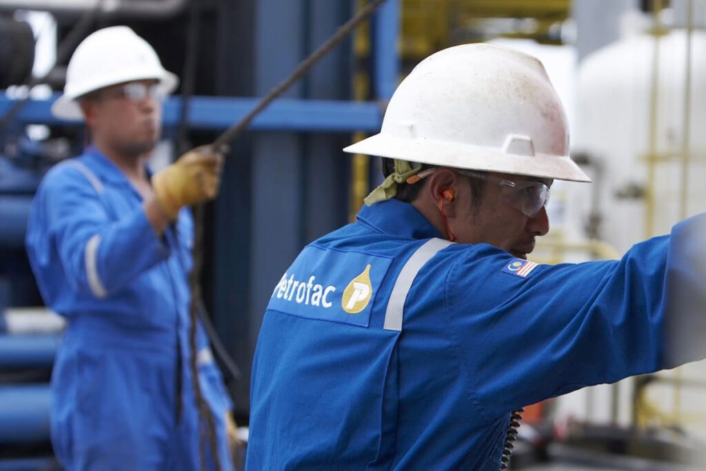 Omani Officials Plan to Boost Green Hydrogen Production to 1.25 Million ...